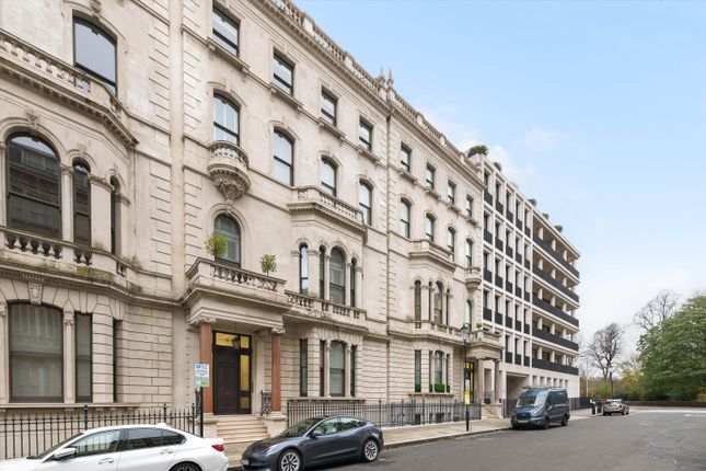 One Kensington Gardens, De Vere Gardens W8, 2 bedroom flat for sale ...