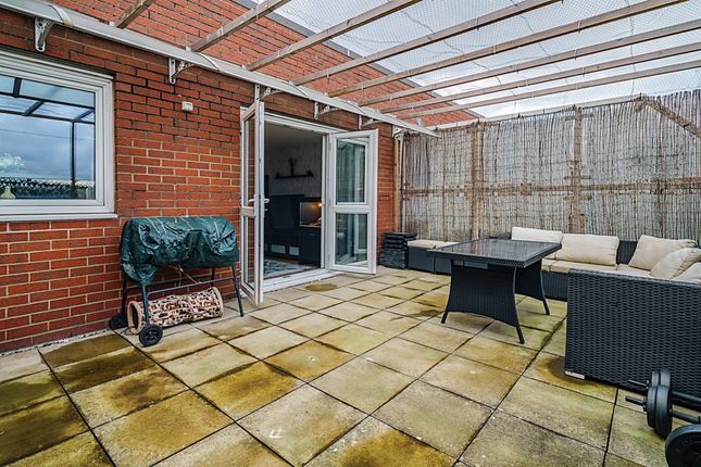 Edinburgh Gate, Harlow CM20, 1 bedroom flat for sale - 63744472 ...