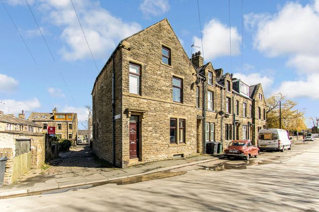 Houses for Sale in Moorside Road, Eccleshill, Bradford BD2 - Moorside ...