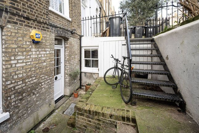 Clapton Square, Hackney, London E5, 3 bedroom flat for sale - 69476461 ...