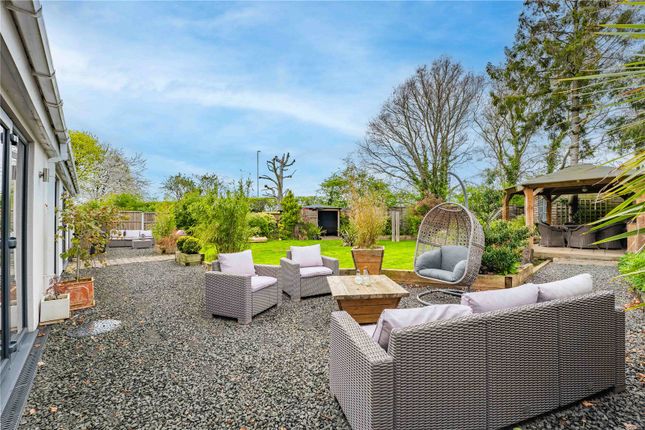 The Close, Averham, Newark, Nottinghamshire NG23, 5 bedroom detached ...