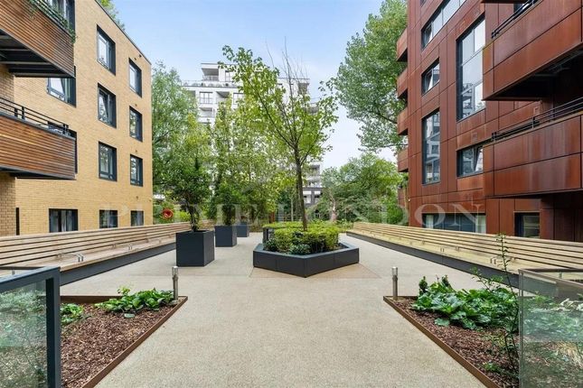 The Cooper Building, 36 Wharf Road, Old Street N1, 2 bedroom flat for ...