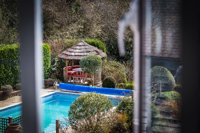 White Lane, Guildford, Surrey GU4, 6 bedroom detached house for sale ...