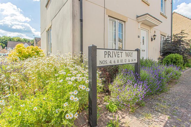 Privet Way, Corsham SN13, 2 bedroom flat for sale - 67707775 ...