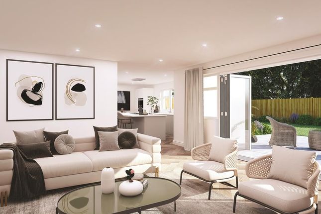 Hall Lane, Upminster RM14, 2 bedroom flat for sale - 59140011 ...