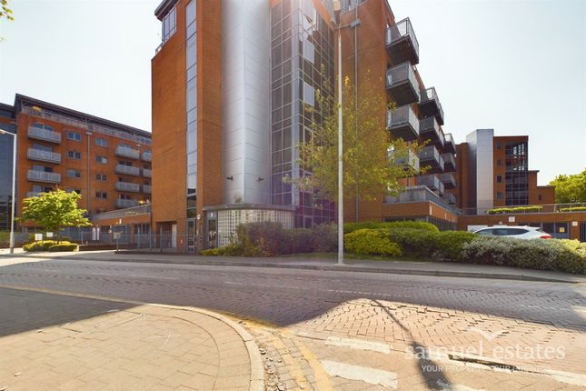 Chapter Way Colliers Wood London Sw19 2 Bedroom Flat To Rent