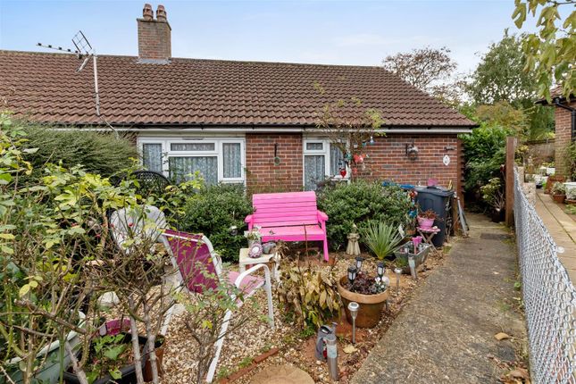 Queensmere Close, London SW19, 1 bedroom bungalow for sale - 66621915 ...