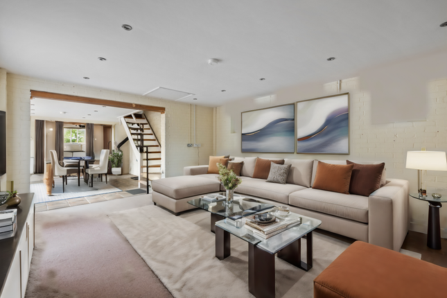 Laindon Common Road, Billericay, Essex CM12, 6 bedroom detached house ...