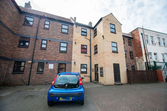 Fish Street, Hull HU1, 2 bedroom flat to rent - 65740345 | PrimeLocation