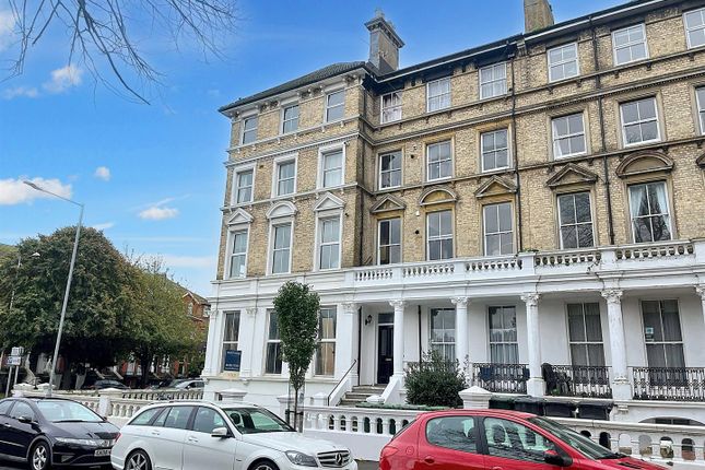 St. Annes Road, Eastbourne BN21, 2 bedroom flat for sale - 68543229 ...