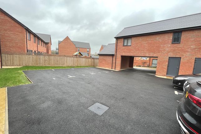 Burney Drive Glebe Farm Milton Keynes Mk17 2 Bedroom Flat For Sale