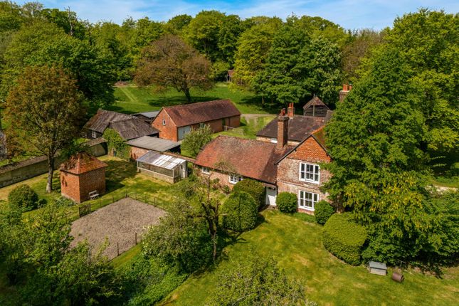 Tunworth, Basingstoke, Hampshire RG25, 5 bedroom detached house for ...