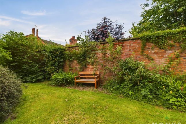 Betton Strange Hall, Cross Houses, Shrewsbury SY5, 1 bedroom flat for ...