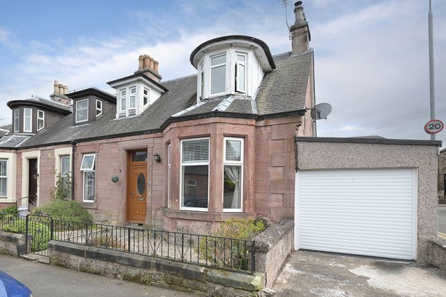 Homes for Sale in Alloa - Buy Property in Alloa - Primelocation