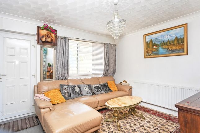 Kingsfold, Bradville, Milton Keynes MK13, 5 bedroom terraced house for ...