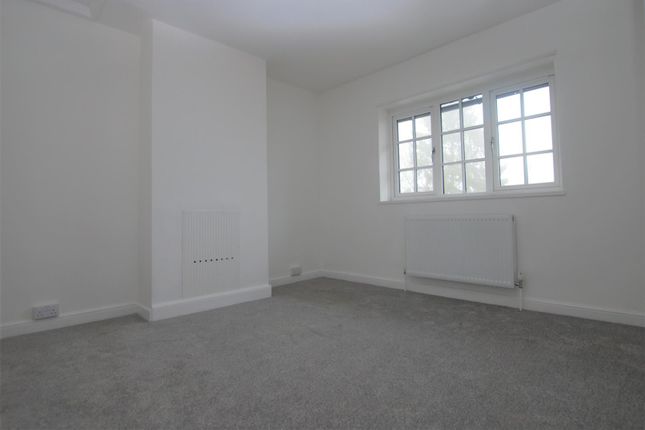 Court Drive, Apperley, Gloucester GL19, 3 bedroom semi-detached house ...