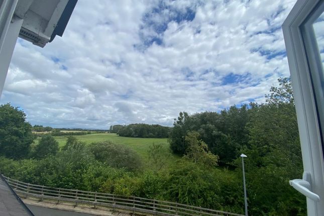 Spinners Drive, Worsley, Manchester M28, 4 bedroom semi-detached house ...