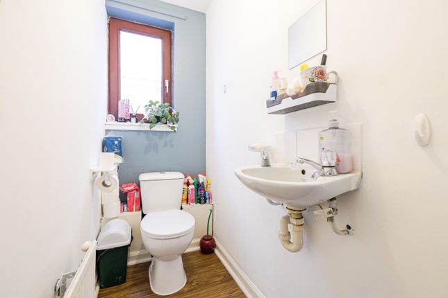 Springwell Place, Edinburgh EH11, 3 bedroom flat for sale - 70323813 ...