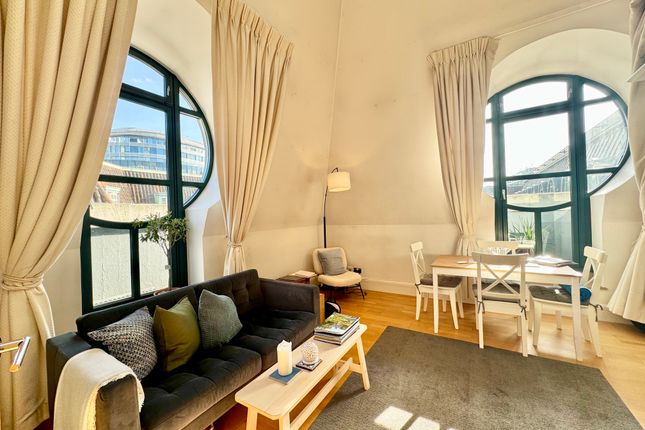 Forum Magnum Square, London SE1, 1 bedroom flat for sale - 66204717 ...