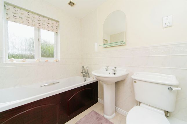 Cherry Tree Close, Elton, Chester CH2, 3 bedroom detached house for ...