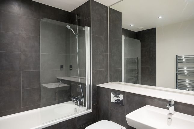 The Kell, Gillingham Gate Road, Gillingham ME4, 2 bedroom flat to rent ...