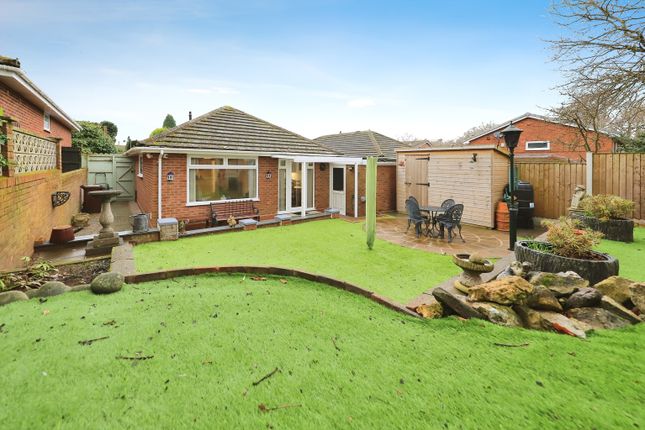 Fulmar Crescent, Kidderminster DY10, 2 bedroom bungalow for sale ...