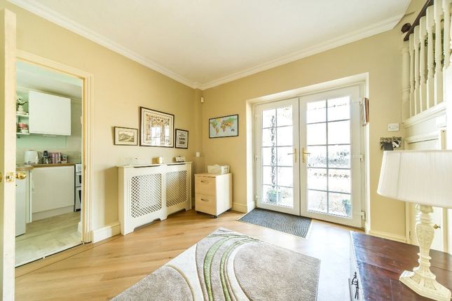 Upnor Road, Lower Upnor, Kent ME2, 4 bedroom semi-detached house for ...