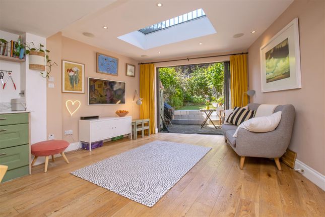 Alma Street, London NW5, 3 bedroom property for sale - 62760553 ...