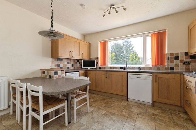 Buxton Avenue, Marton-In-Cleveland, Middlesbrough TS7, 3 bedroom ...