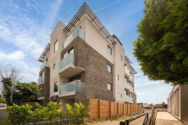 Jonah Court, Temple Fortune Lane NW11, 3 bedroom flat for sale ...