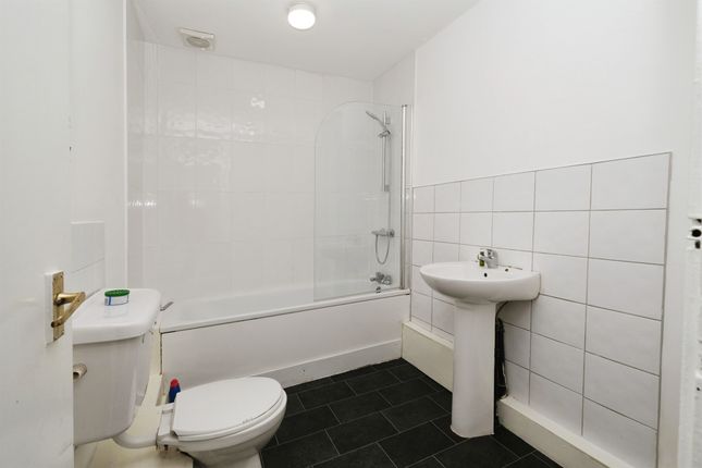 Princes Avenue, Princes Park, Liverpool L8, 3 bedroom flat for sale ...
