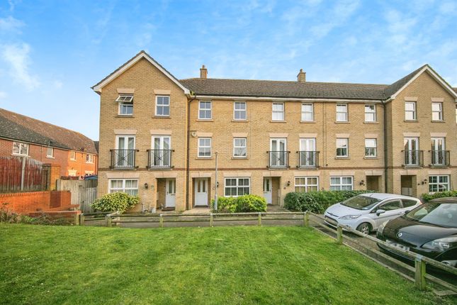 Rowan Place, Colchester CO1, 4 bedroom town house for sale - 69788312 ...