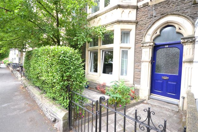 Connaught Road, Roath, Cardiff CF24, 2 bedroom flat for sale - 61712112 ...