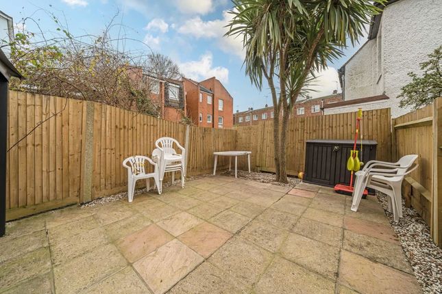 2 bed property for sale in Berystede, Kingston Upon Thames KT2 ...