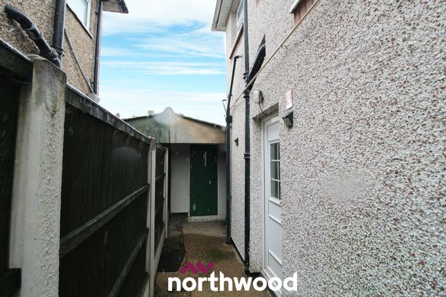 Chalmers Drive, Clay Lane, Doncaster DN2, 3 bedroom semi-detached house ...