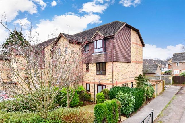 Balfour Road, Chatham, Medway ME4, 2 bedroom flat for sale - 66666739 ...