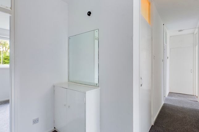 Craigmount Hill, Craigmount, Edinburgh EH4, 2 bedroom flat to rent ...