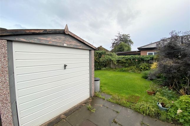 Clay Lane, Handforth, Wilmslow SK9, 2 bedroom detached bungalow for ...