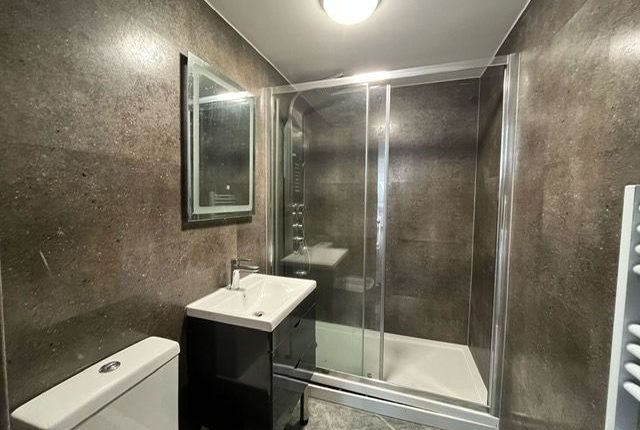 Lime Tree Way, Chineham, Basingstoke RG24, 2 bedroom flat to rent ...