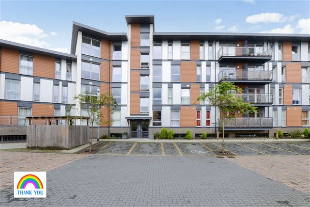 1 bed flat to rent in Commonwealth Drive, Crawley RH10 - Zoopla