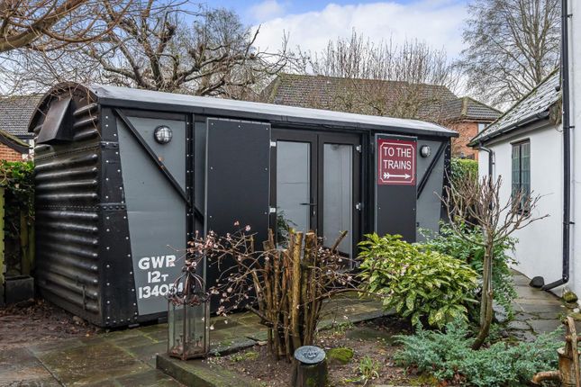 Weavering Street, Weavering, Maidstone ME14, 3 bedroom semi-detached ...