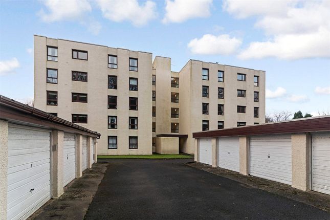 Greenock Road, Largs KA30, 2 bedroom flat for sale - 63566064 ...