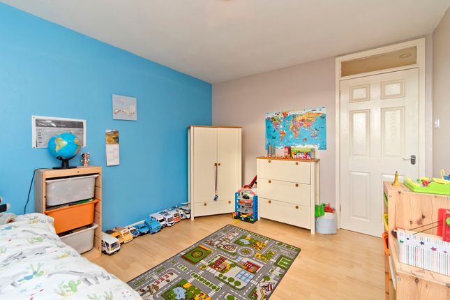 24/11 Calder View, Edinburgh EH11, 2 bedroom flat for sale - 63140315 ...