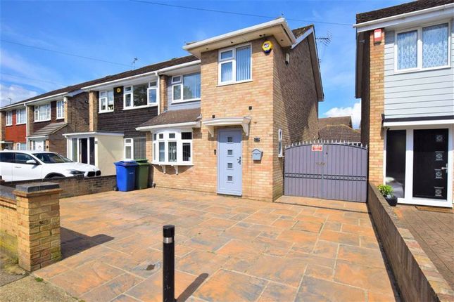 Houses For Sale In Central Avenue Stanford Le Hope Ss17 Buy Houses