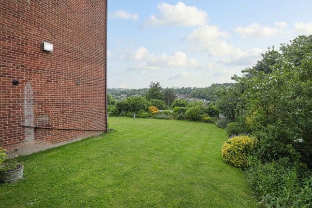 London Road, 97 London Road CT16, 2 bedroom flat for sale - 67726471 ...