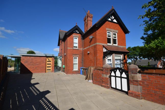 Blackburn Road, Higher Wheelton, Chorley PR6, 4 bedroom detached house ...