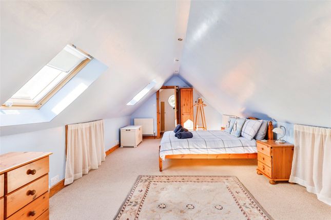 Larpool Lane, Whitby YO22, 2 bedroom bungalow for sale - 62626521 ...