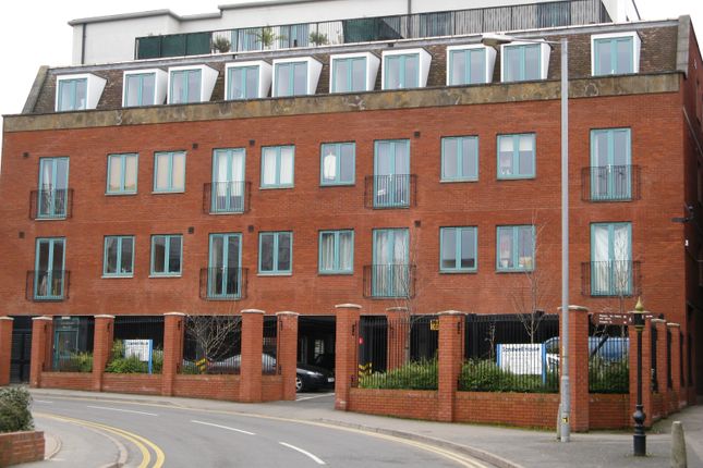 48, Foregate Street, Worcester WR1, 2 bedroom flat to rent - 29594503 ...