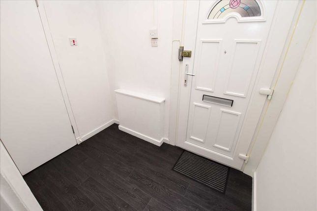 Peat Road, Glasgow G53, 3 bedroom flat for sale - 64103086 | PrimeLocation