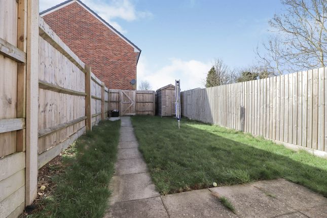 Challney Gardens, Luton LU4, 2 bedroom terraced house for sale ...